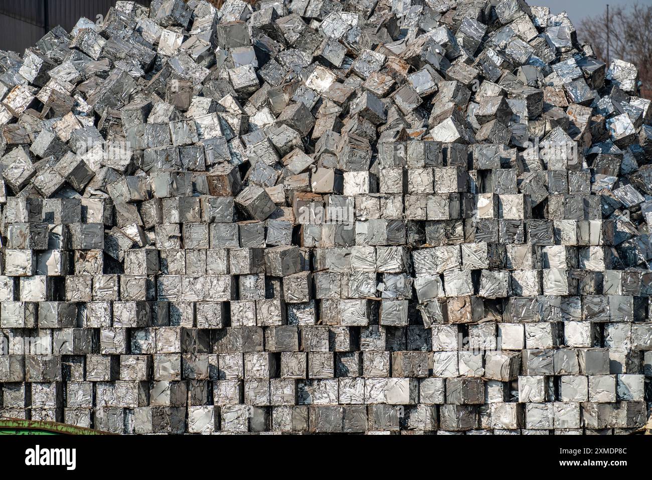 Duisburg-Ruhrort inland port, forwarding island, recycling of scrap ...