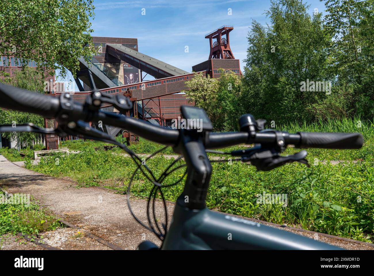 Cycling in the Ruhr region, by bike, e-bike, at the Zollverein Coal ...