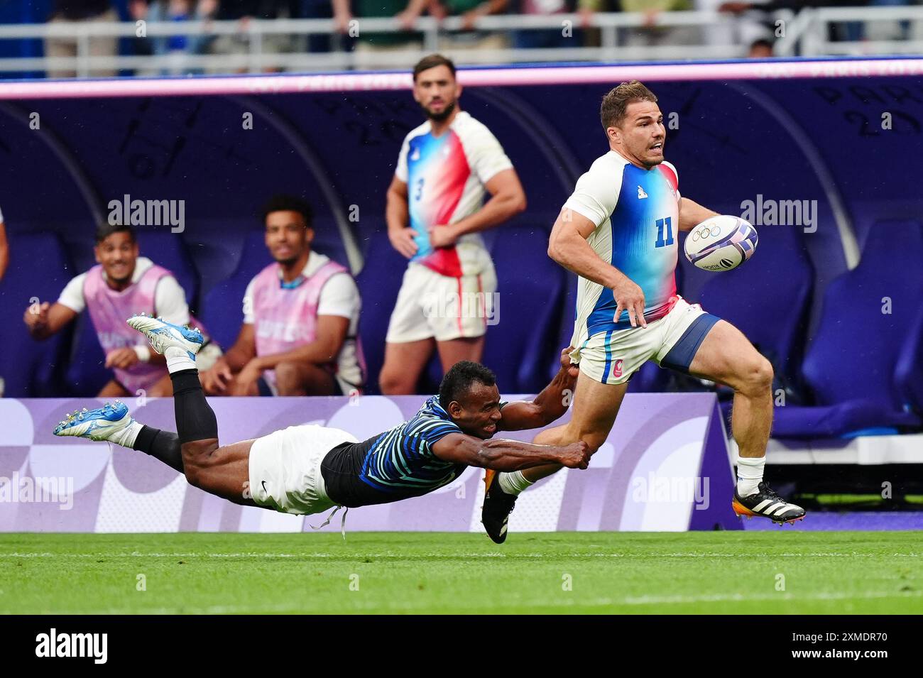 Antoine dupont 2024 olympics medal hi-res stock photography and images ...