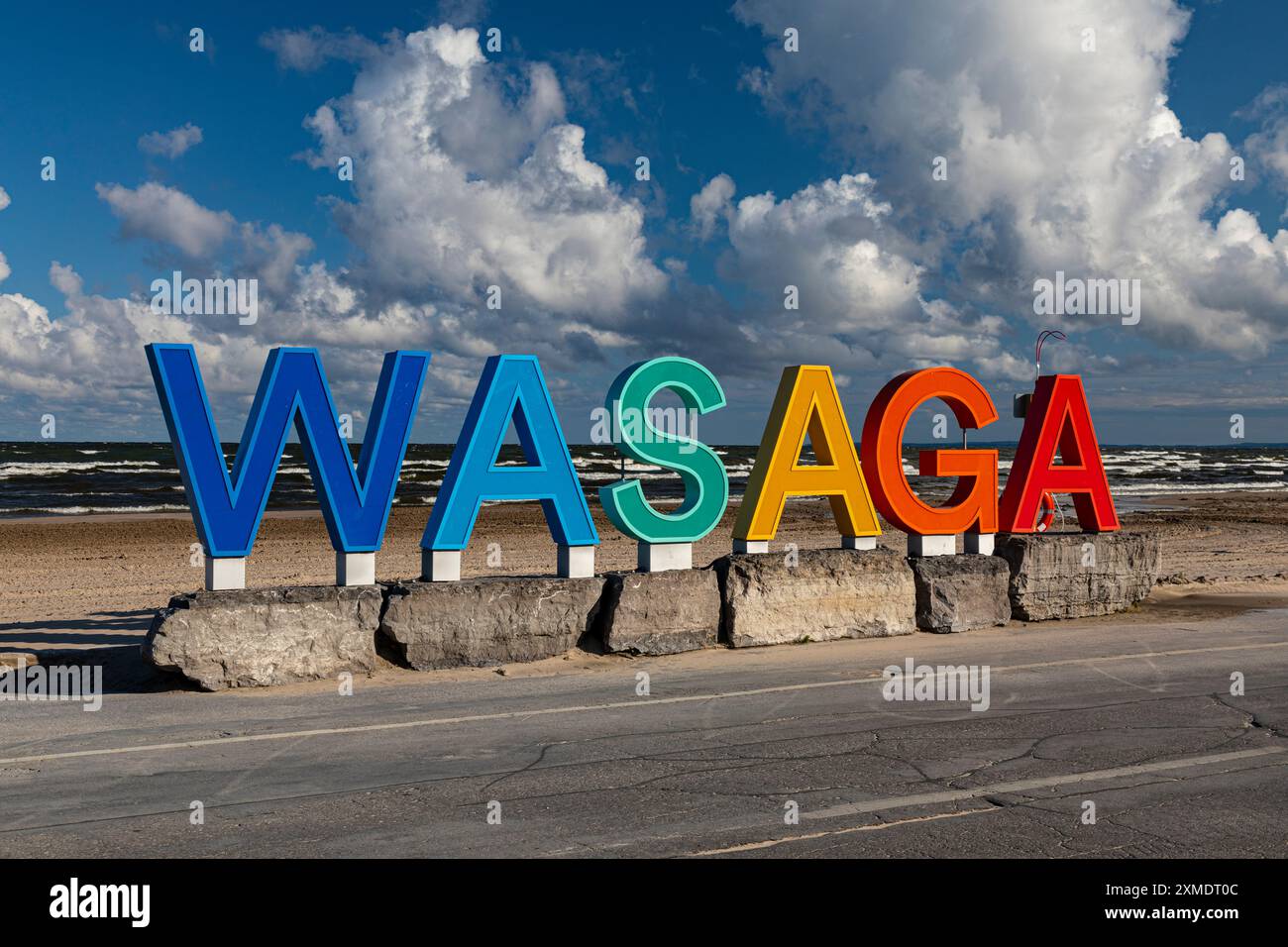 Wasaga beach ontario sign hi-res stock photography and images - Alamy