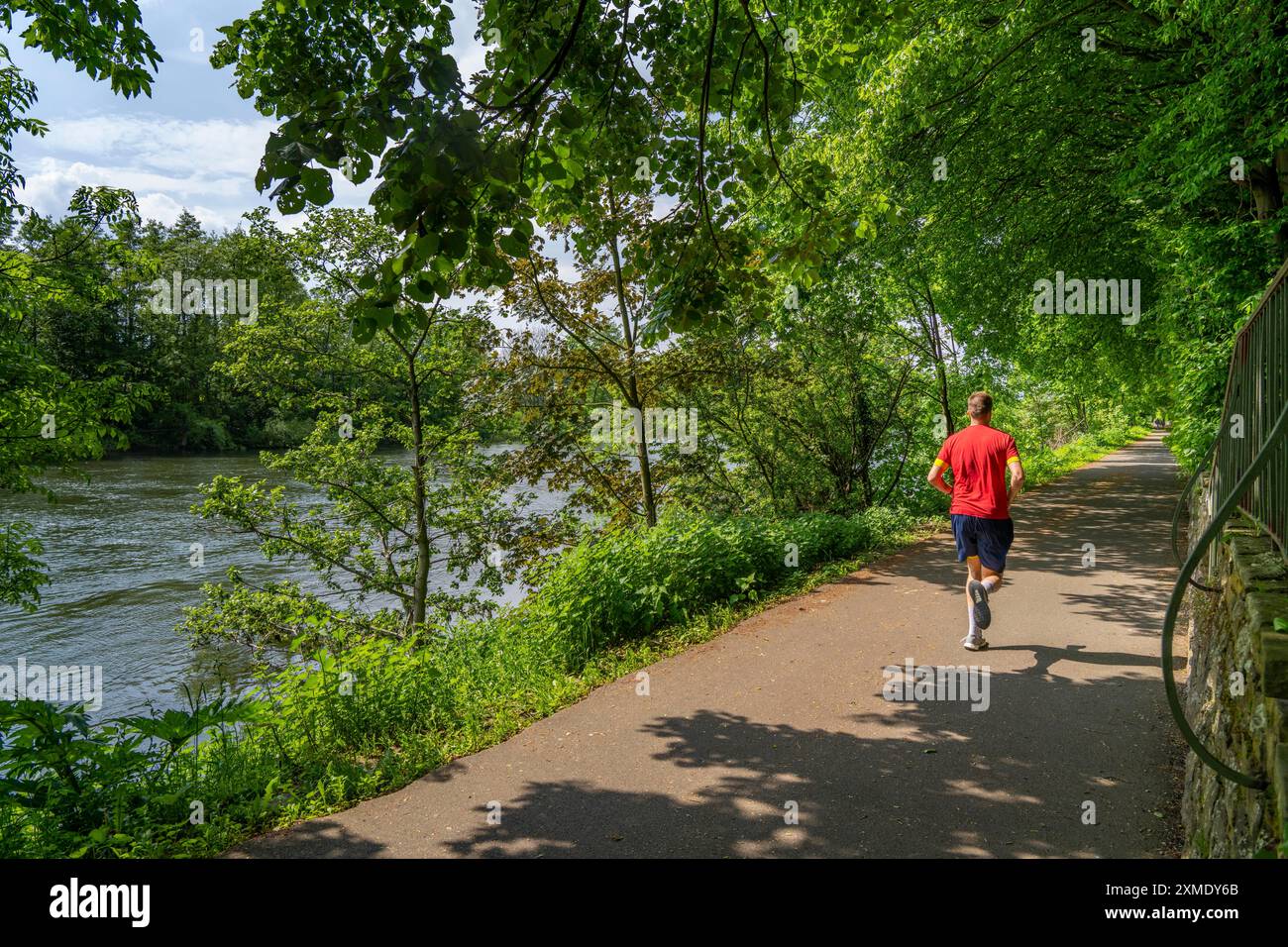 Canal path along the Ruhr near Essen-Kettwig, hiking trail, cycle path ...