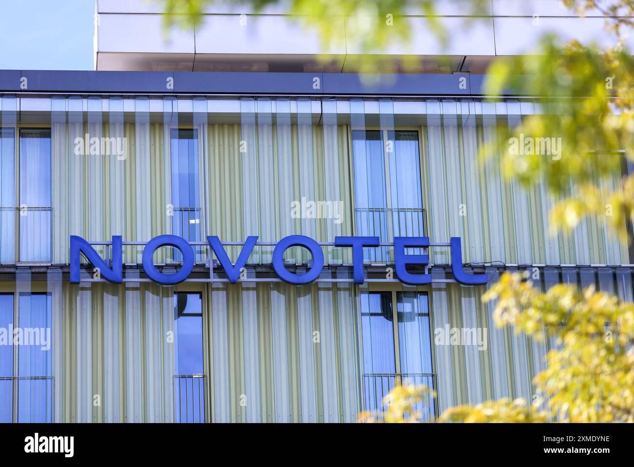 Schriftzug / Logo des Hotels Novotel am 26.07.2024 in München. Novotel ...
