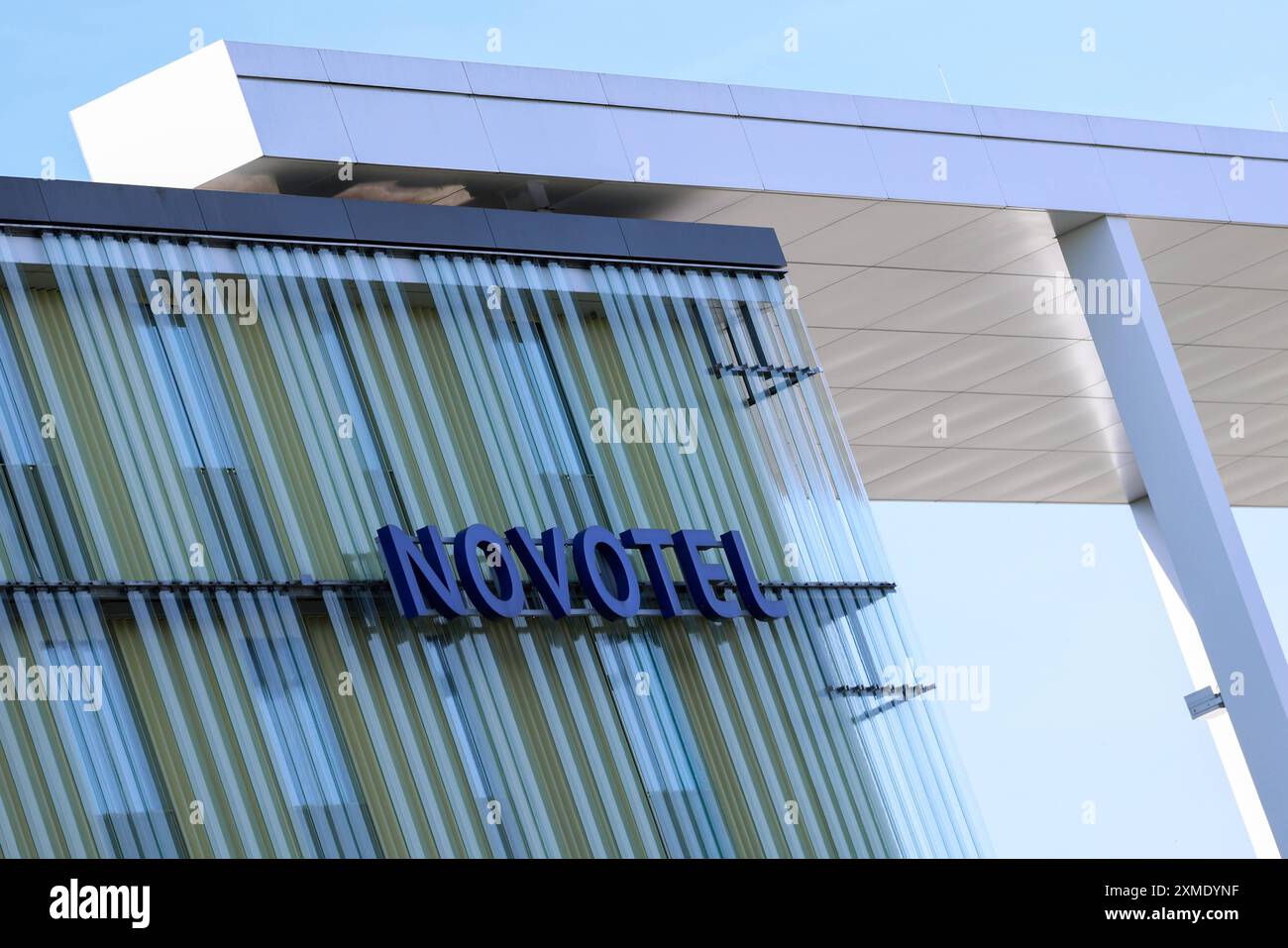Schriftzug / Logo des Hotels Novotel am 26.07.2024 in München. Novotel ...