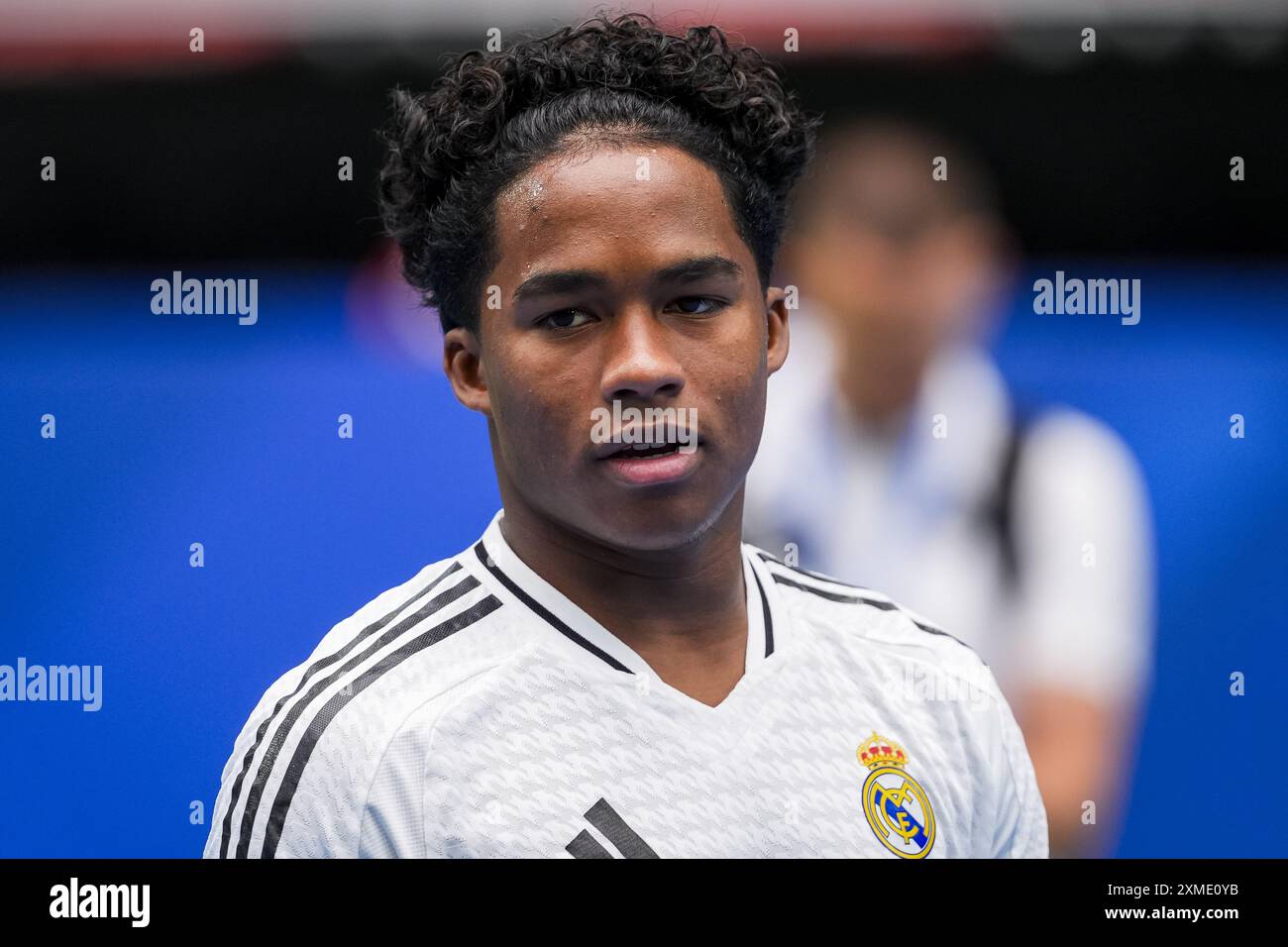 Endrick Felipe Moreira de Sousa poses for photos with Real Madrid ...