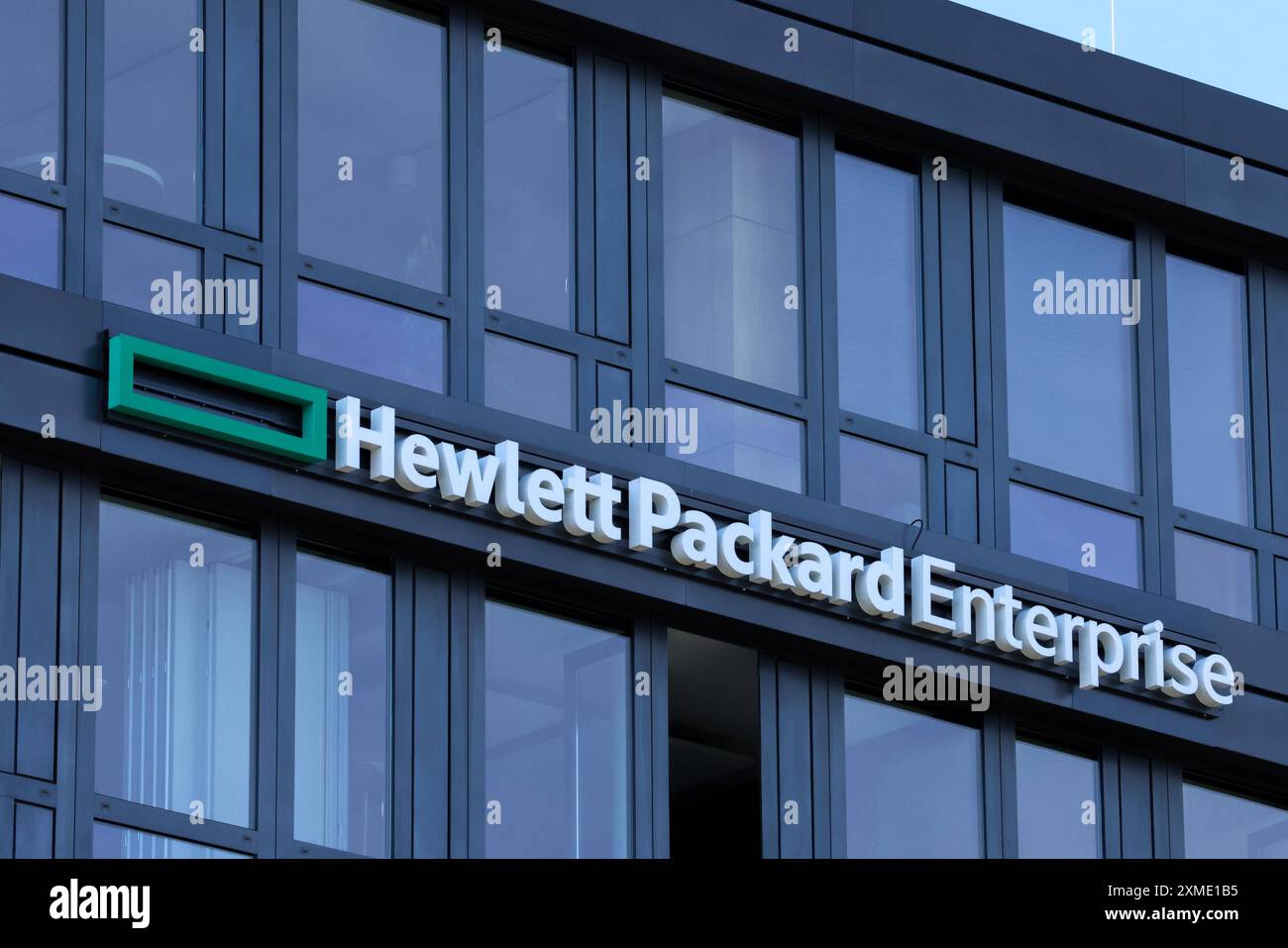 Ai unternehmen hi-res stock photography and images - Alamy