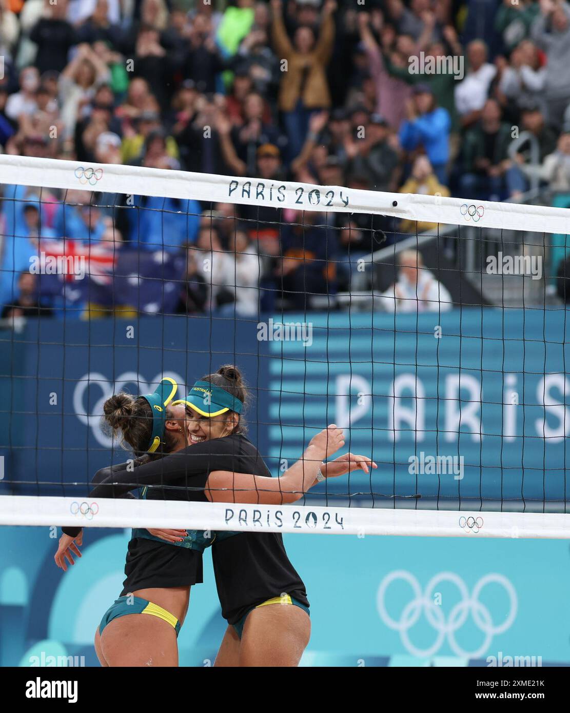 Paris, France. 27th July, 2024. Mariafe Artacho del Solar (L)/Taliqua ...