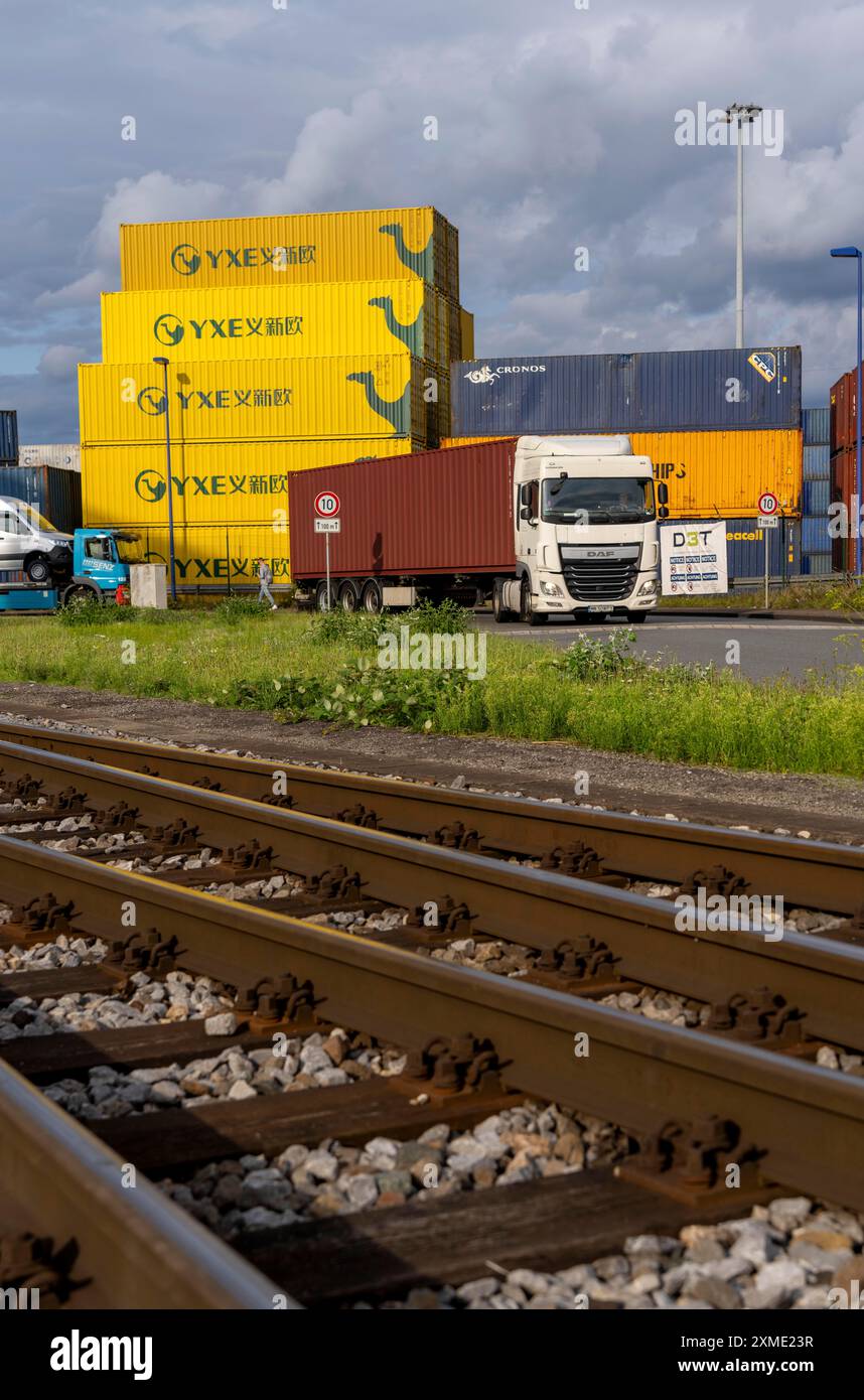 Logistics route hi-res stock photography and images - Alamy