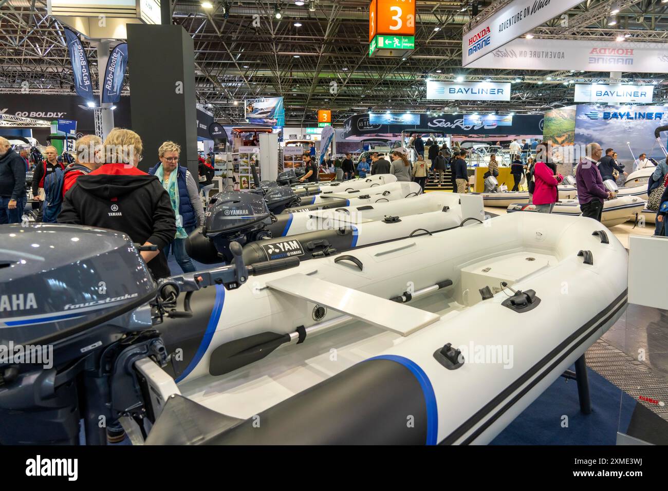 Small motorboats, inflatable boats, boat drives, outboard motors, at ...