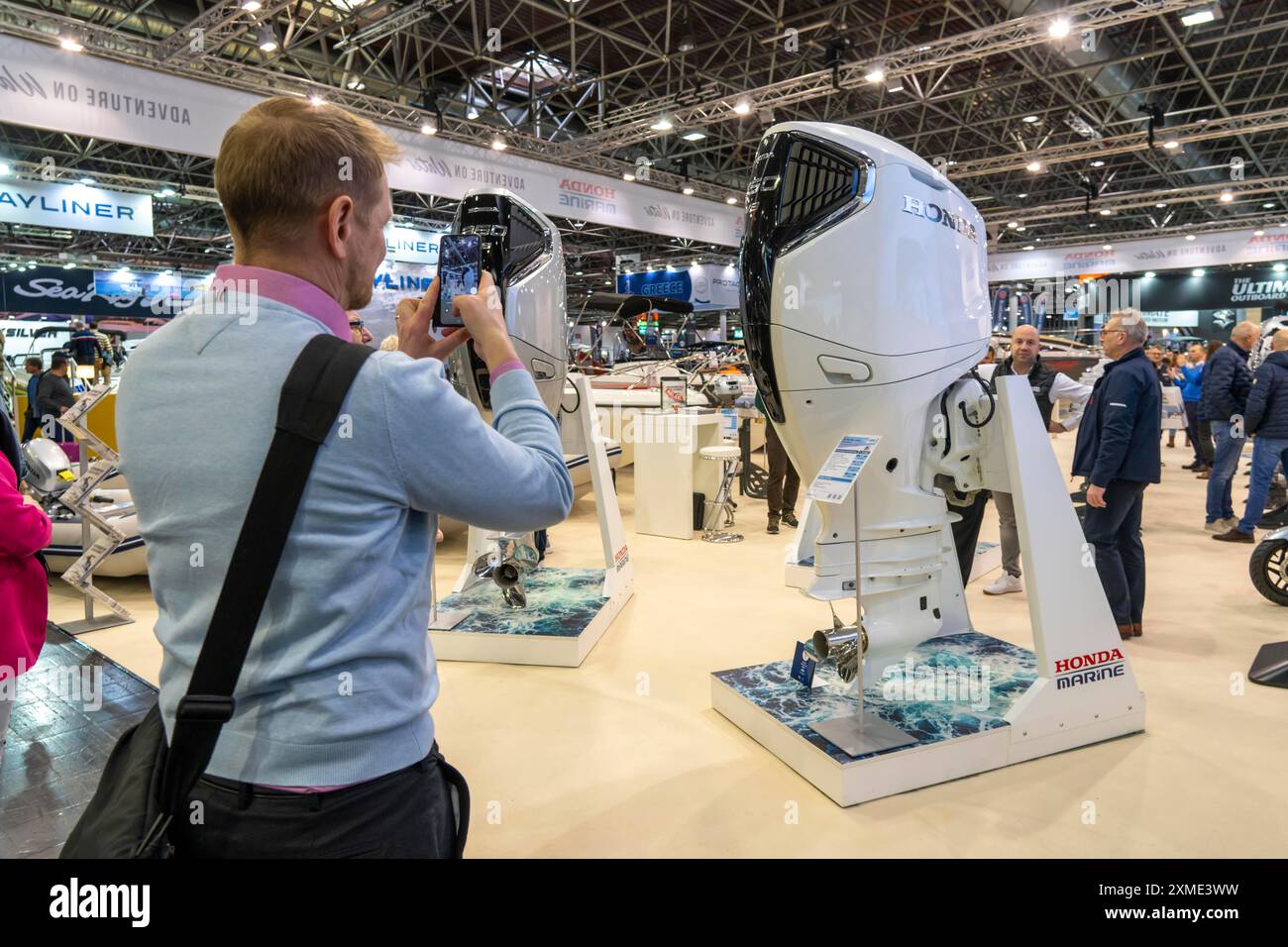 Small motorboats, inflatable boats, boat drives, outboard motors, at ...