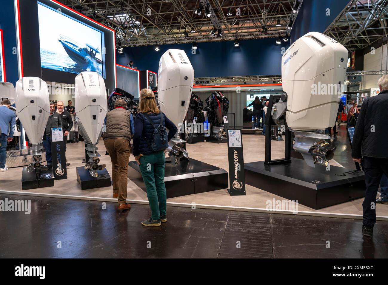 Small motorboats, inflatable boats, boat drives, outboard motors, at ...