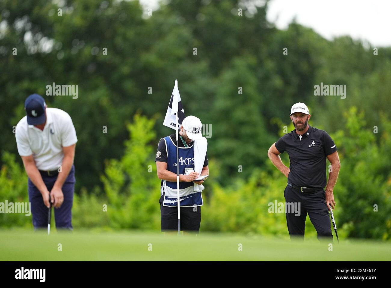 Liv golf dustin johnson hi-res stock photography and images - Alamy