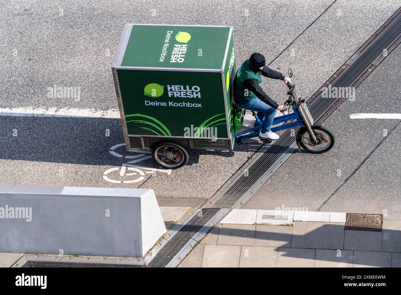 Hello Fresh delivery service by cargo bike, in the Hafencity in Hamburg ...