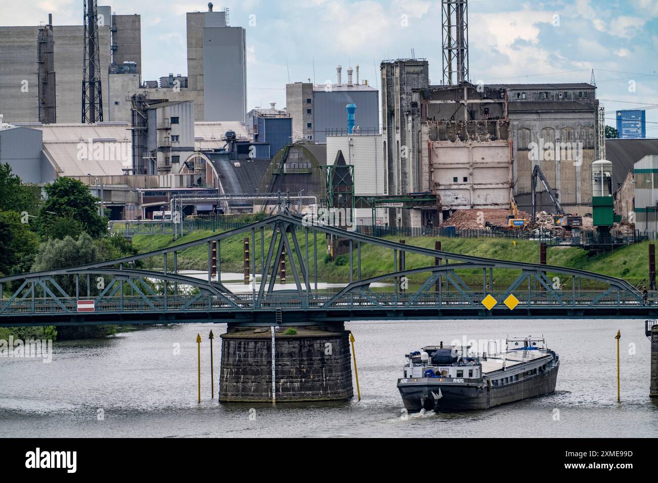 The Rhine harbour Krefeld, inland port, 4th largest public harbour in ...