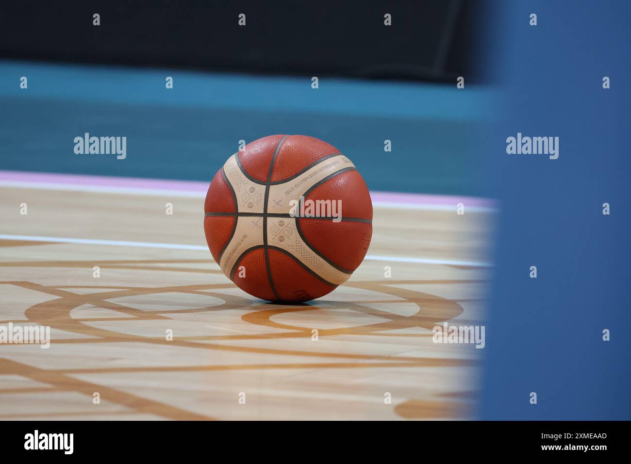 Olympic basketball ball 2024 hi-res stock photography and images - Alamy