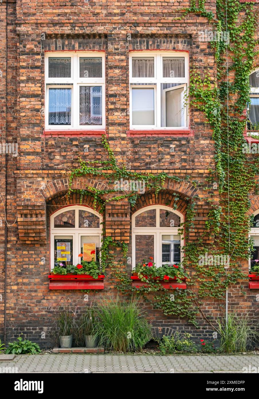 Red-brick workers' housing estates, architecture of the Nikiszowiec ...