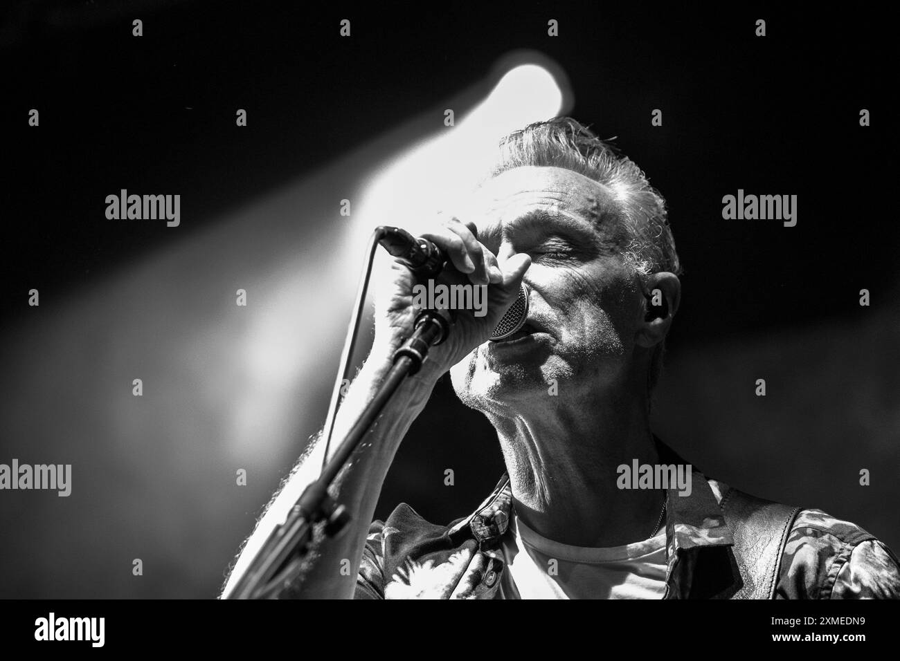 Nick Mason, pseudonym of Nicholas Berkeley Mason, historical drummers ...