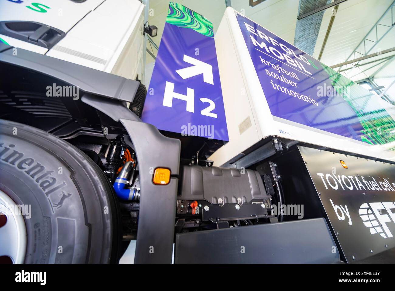 Presentation of the first fuel cell lorry from FES GmbH Fahrzeug ...