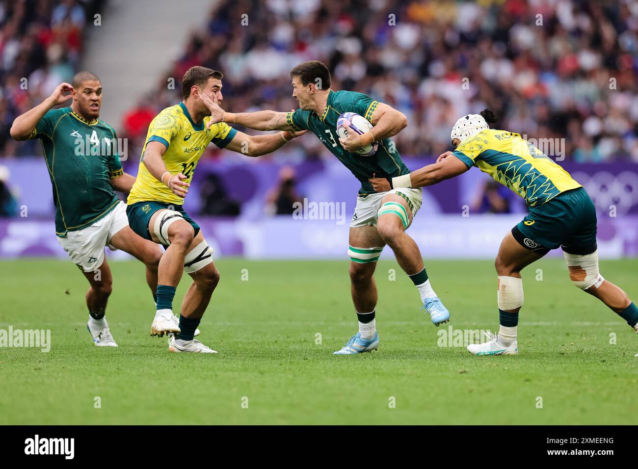Paris, France, 27 July, 2024. Impi Visser (3) of Team South Africa runs ...