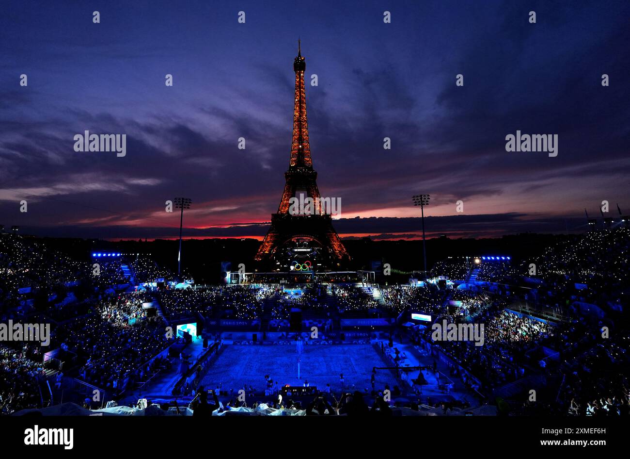 2024 summer olympics paris volleyball hi-res stock photography and ...