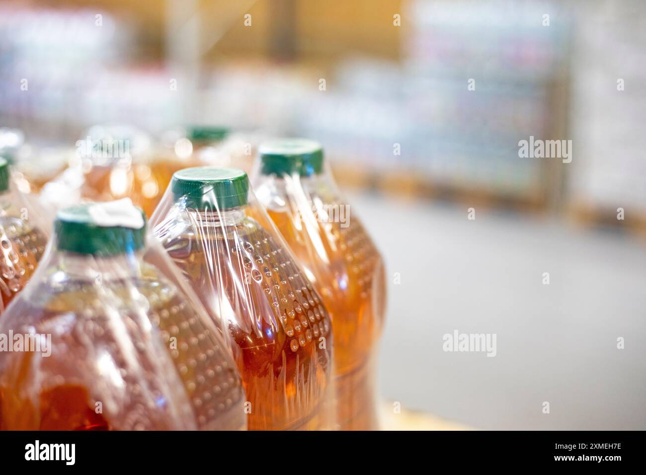 Plastic drinks containers hi-res stock photography and images - Alamy