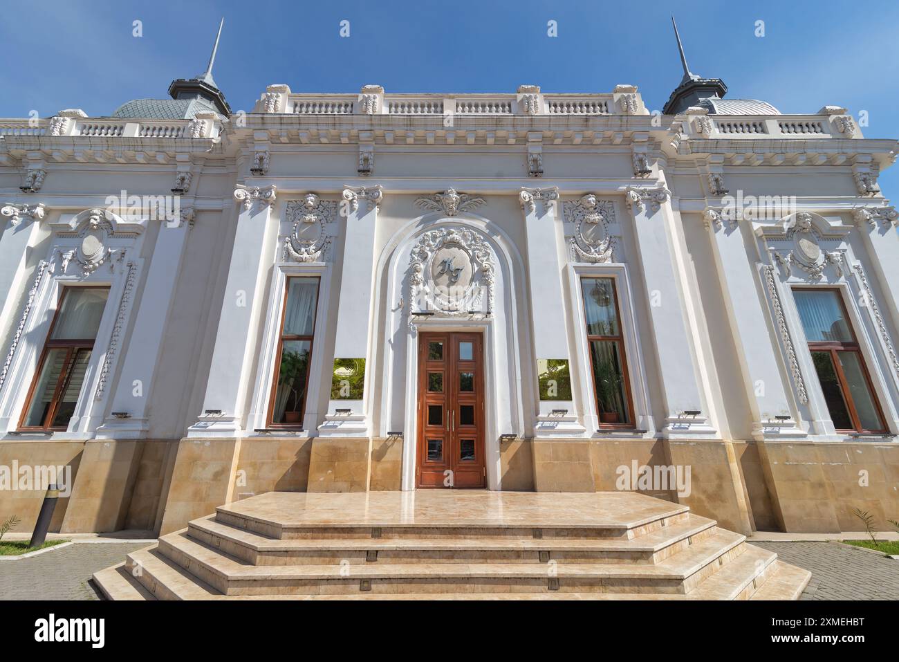 The Azerbaijan State Puppet Theatre in Baku is a beautiful building ...