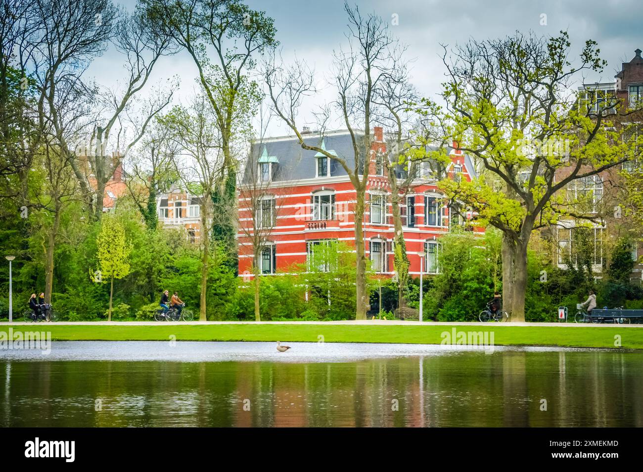 Brick buildings hints hi-res stock photography and images - Alamy