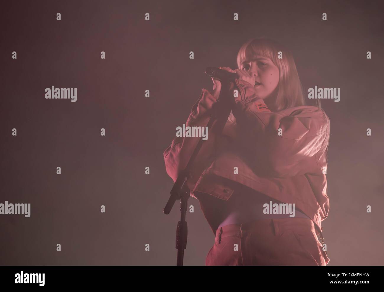 Henham Park, Suffolk, UK. 27th July, 2024. Hannah Reid, singer of ...