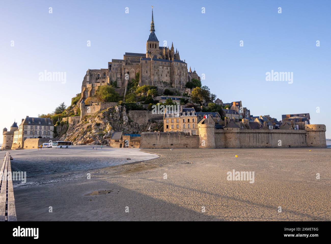 Mount saint michel sea hi-res stock photography and images - Alamy