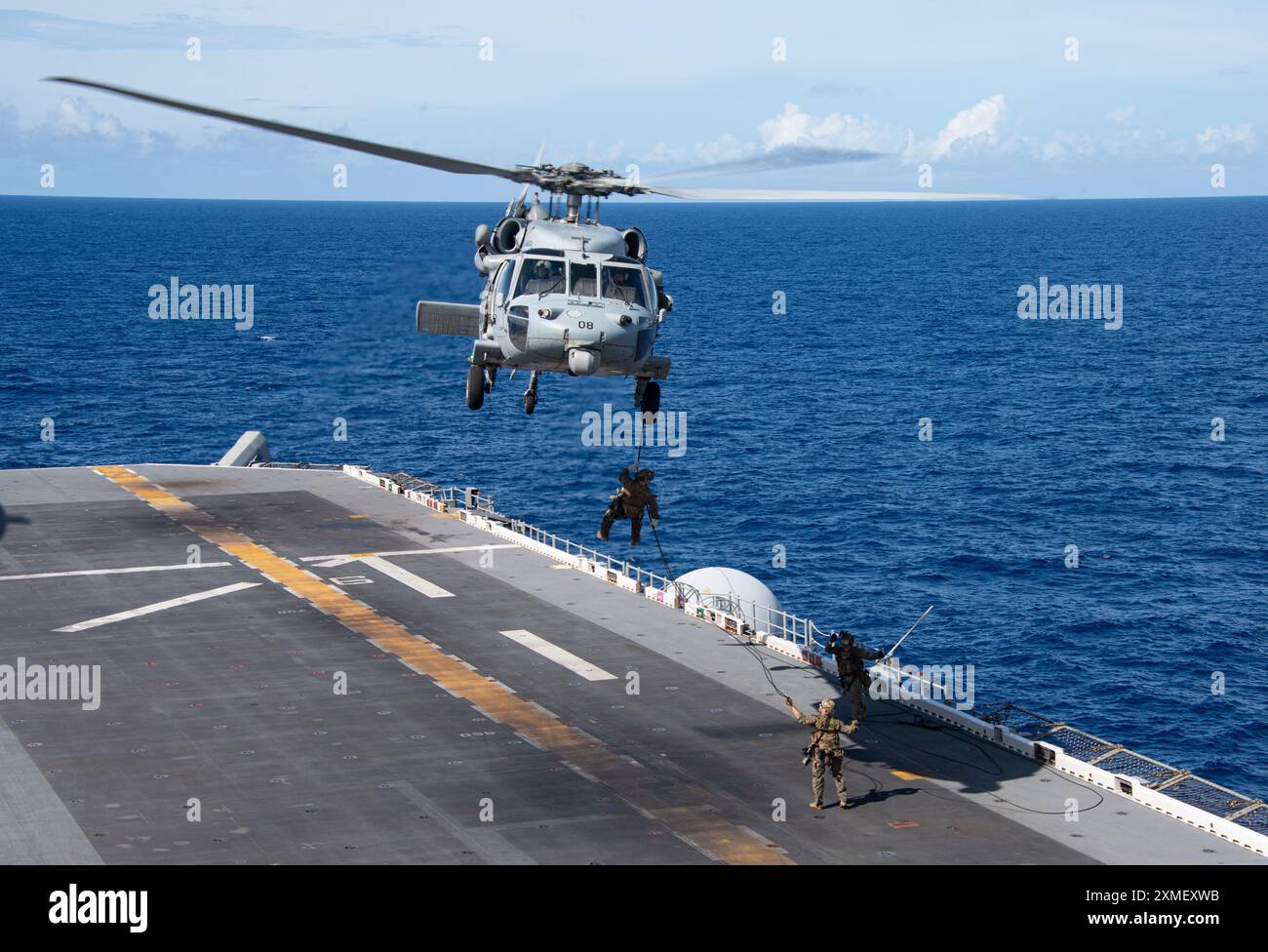240725-N-PV363-1187 PHILIPPINE SEA (July 25, 2024) Marines from the ...