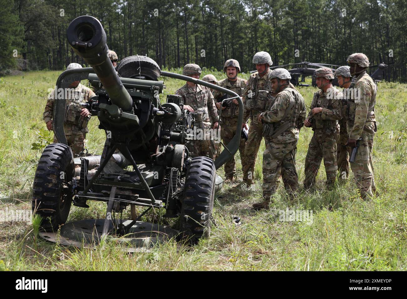 Florida Army National Guard (FLARNG) Soldiers with Bravo Company, 1 ...
