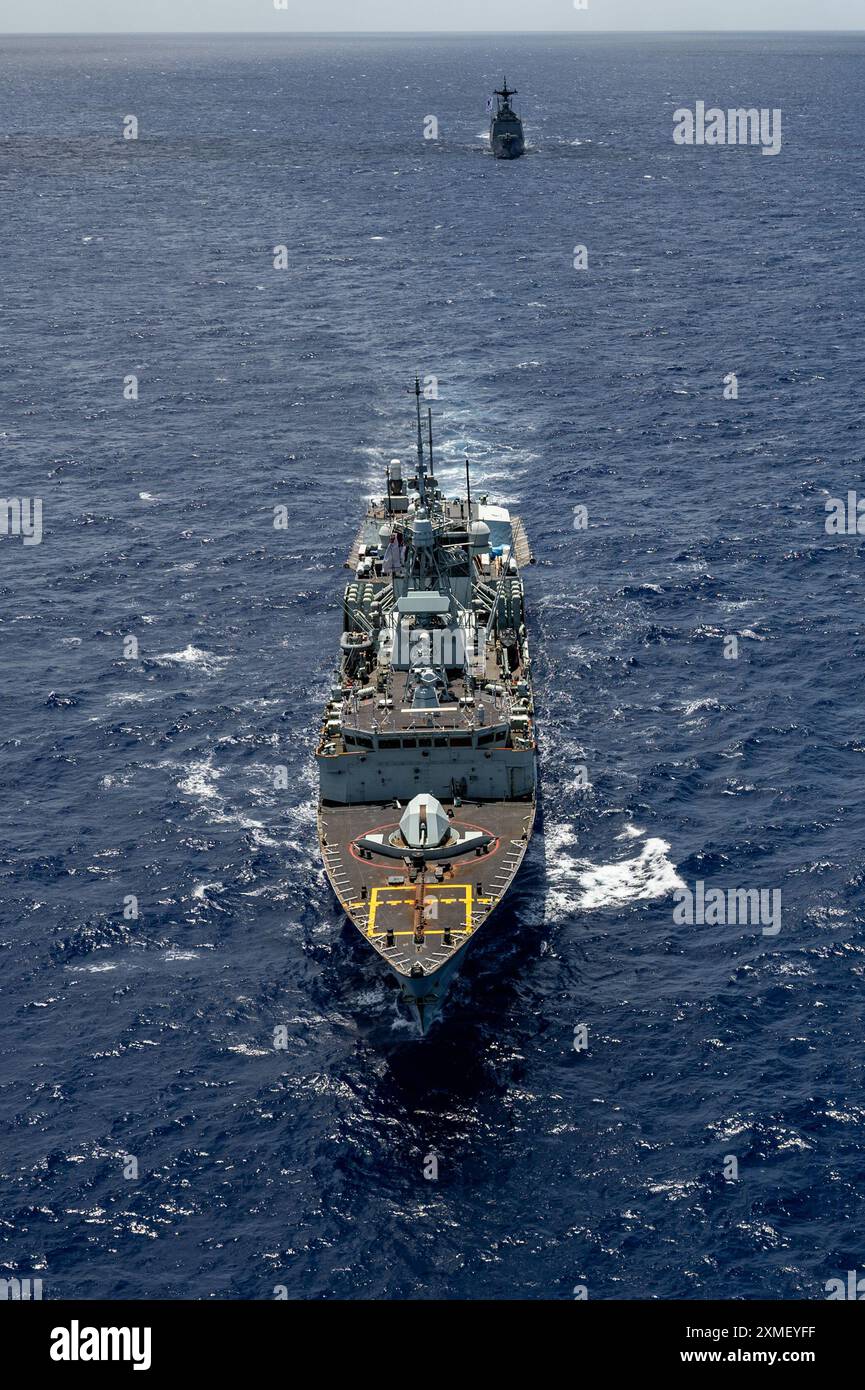 Royal Canadian Navy frigate HMCS Vancouver (FFH 331) sails in formation ...
