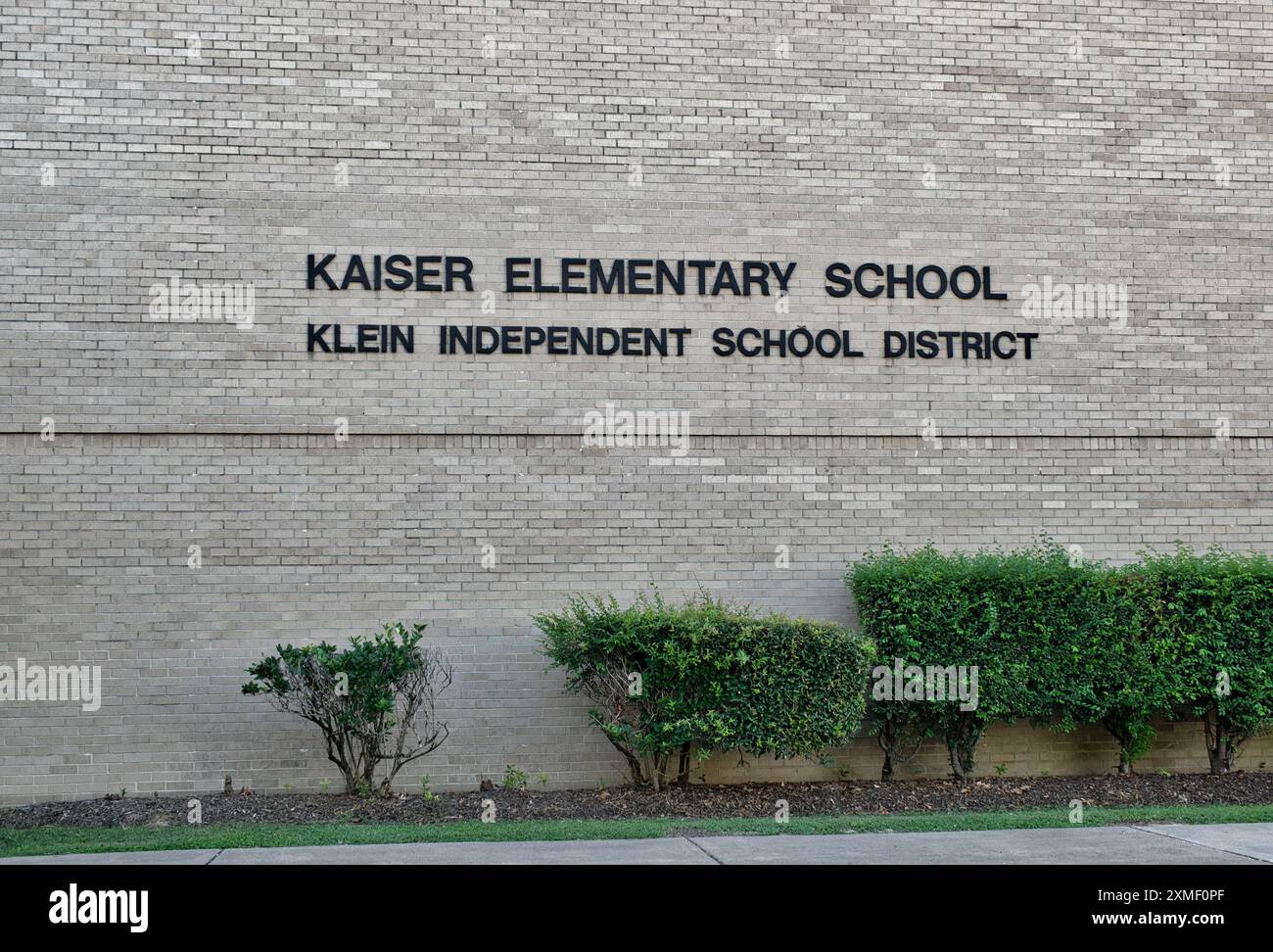Houston, Texas USA 06-16-2024: Kaiser Elementary School isd sign brick ...