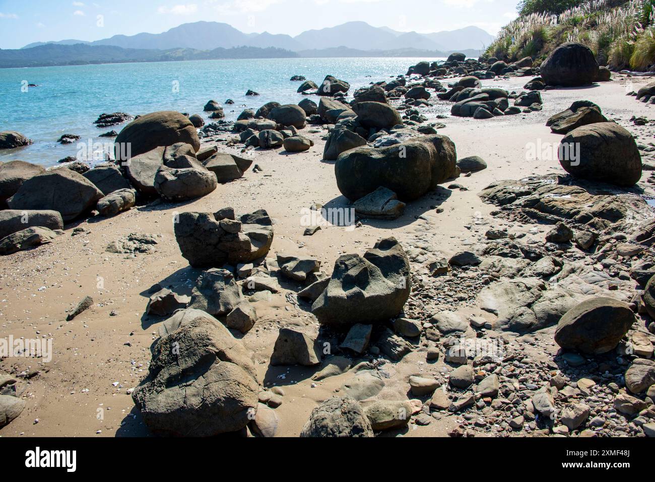 Koutu boulders beach hi-res stock photography and images - Alamy