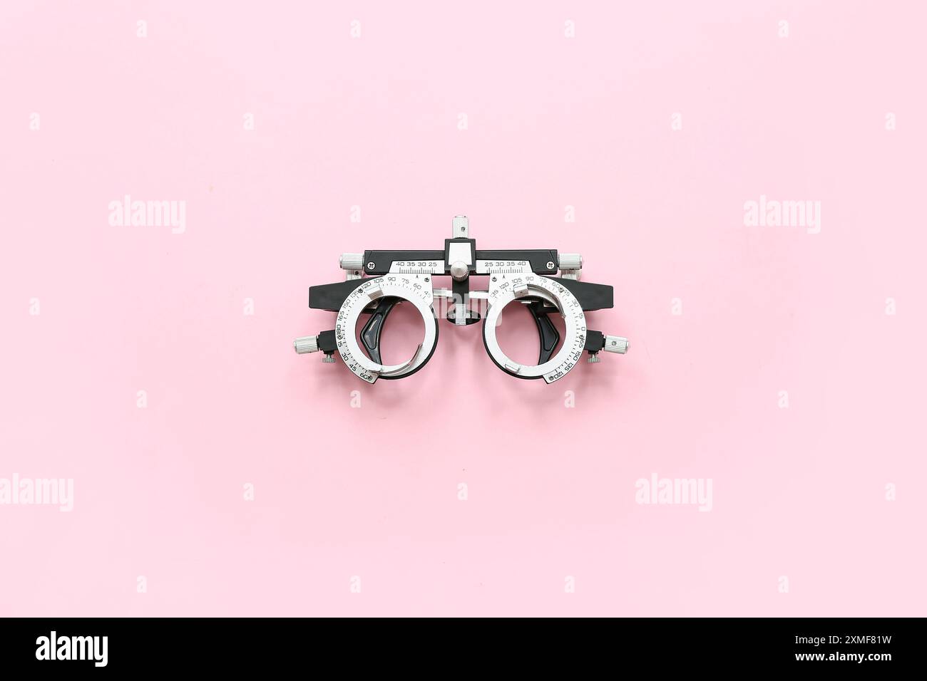 Optical trial frame hi-res stock photography and images - Alamy