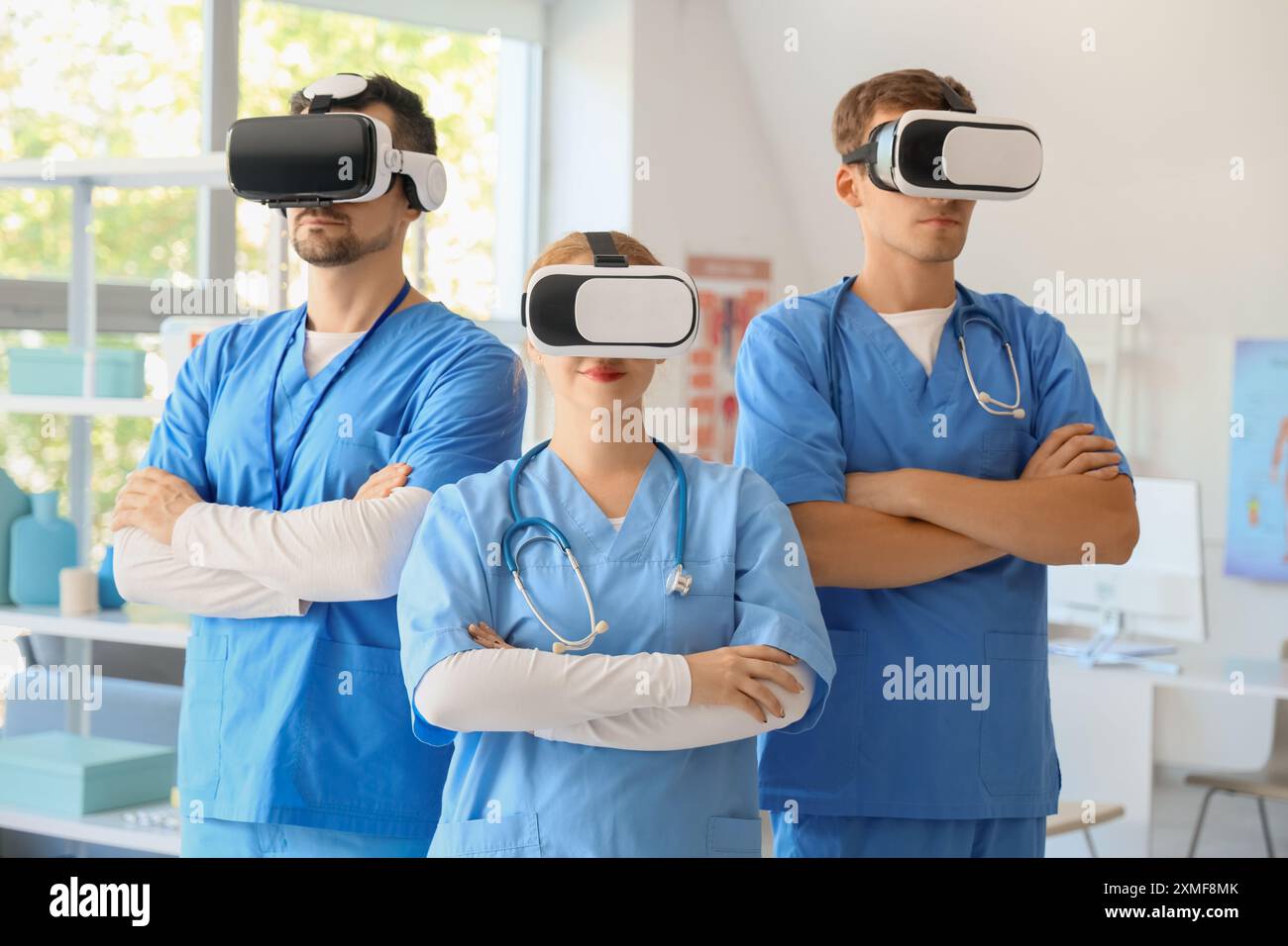 Young doctors vr glasses hi-res stock photography and images - Alamy