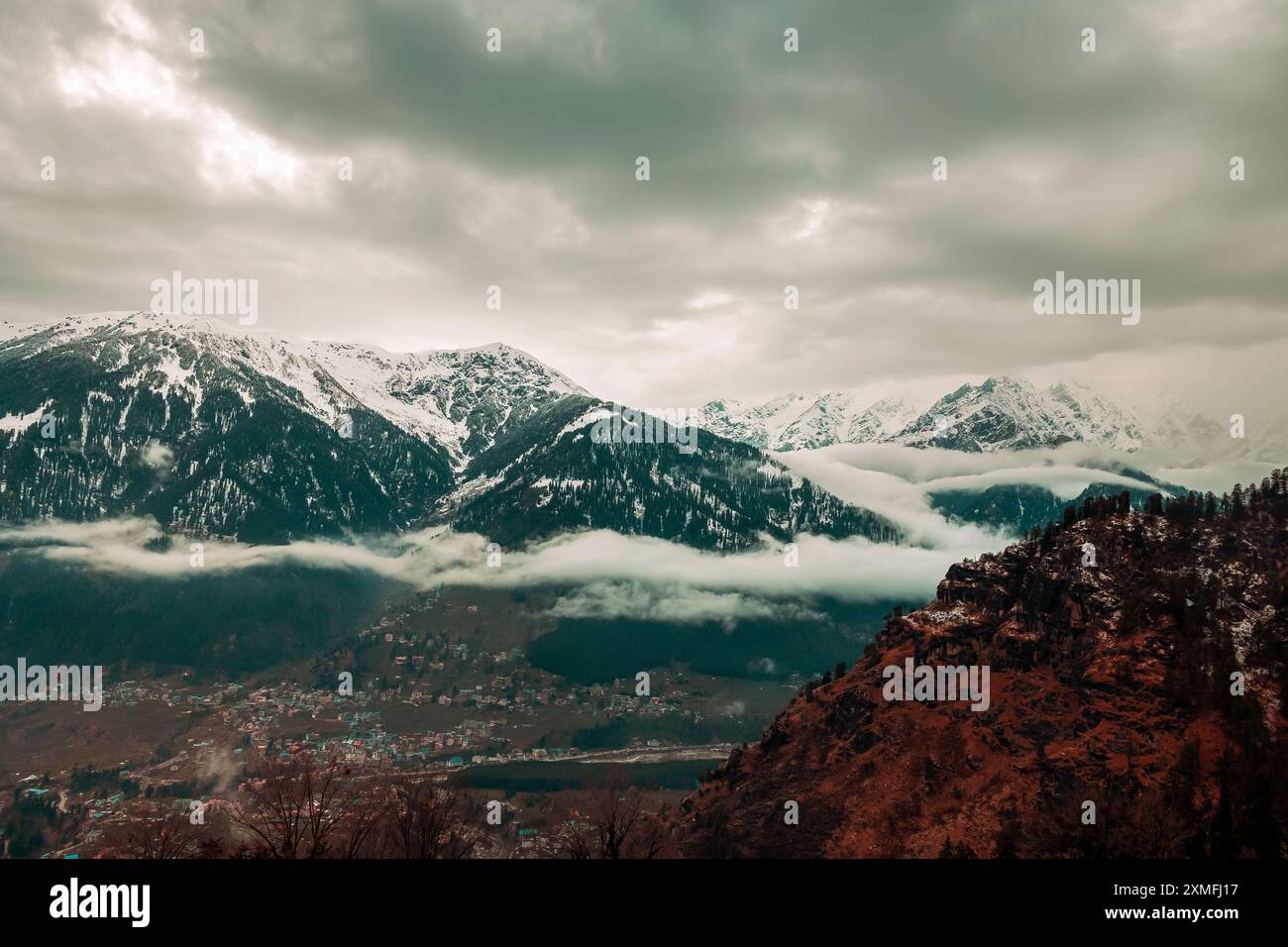 Mountain view in Manali. Himalayan Hills. Beautiful landscape. Mountain ...