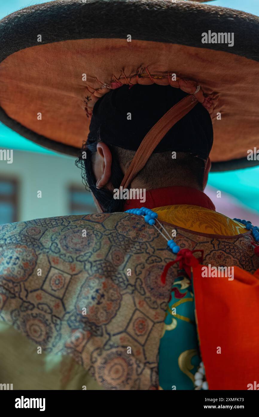 Buddhist monk hats hi-res stock photography and images - Alamy