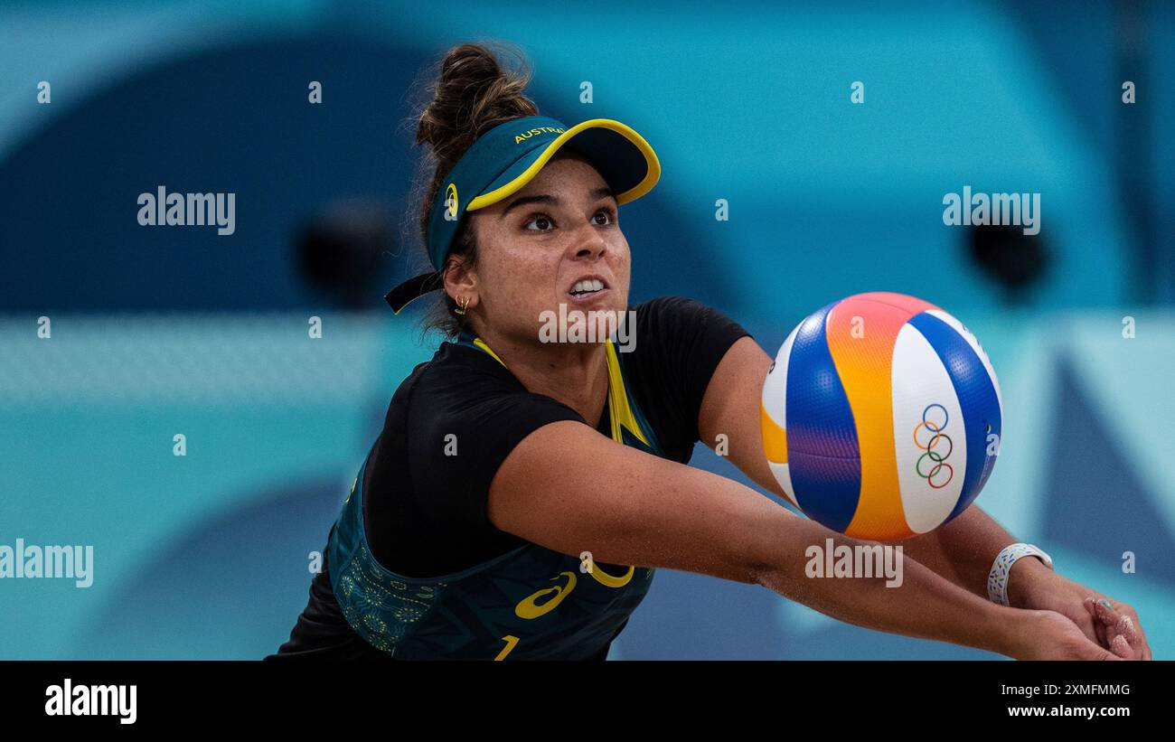 Australia's Mariafe Artacho Del Solar reaches the ball during the women ...
