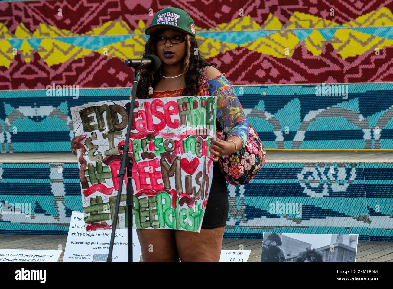 Brooklyn, NY, USA. 27th July, 2024. Michelle from New Jersey tells of ...