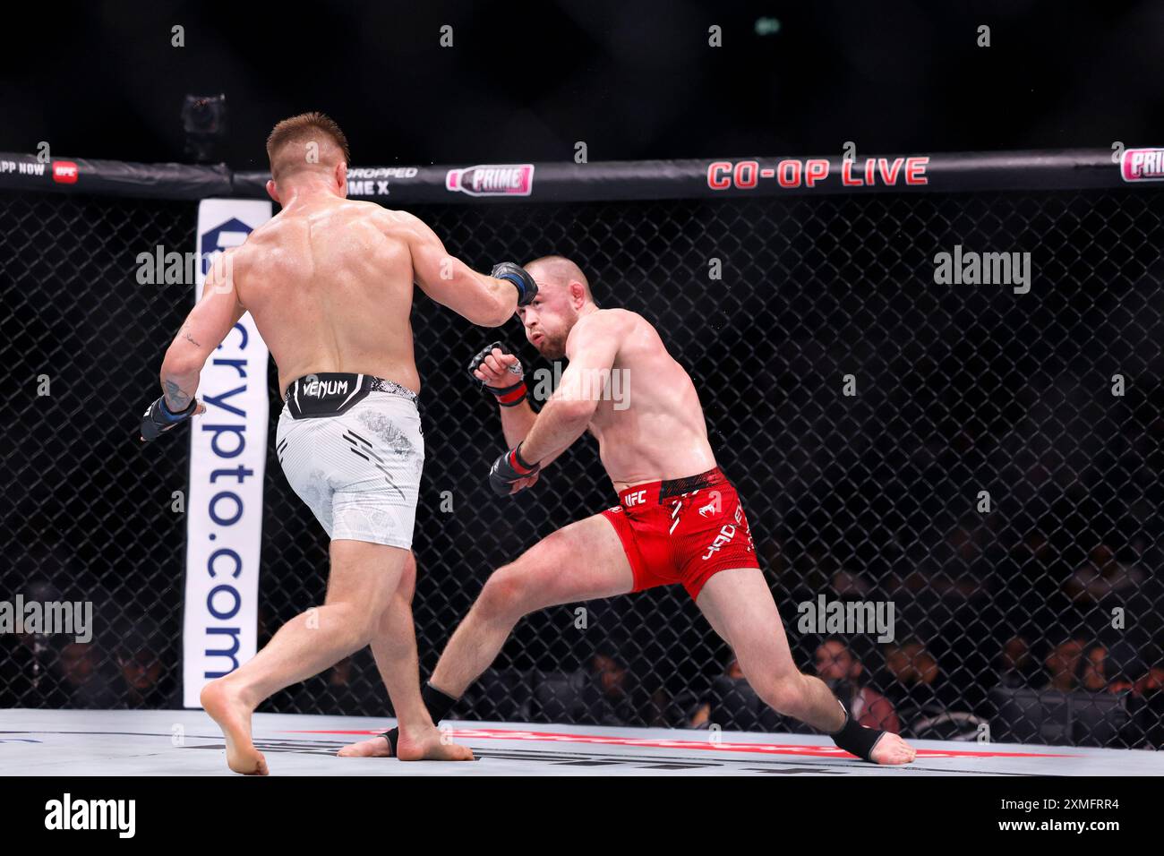 Jake Hadley (R) and Caolan Loughran (L) during the Bantamweight fight ...