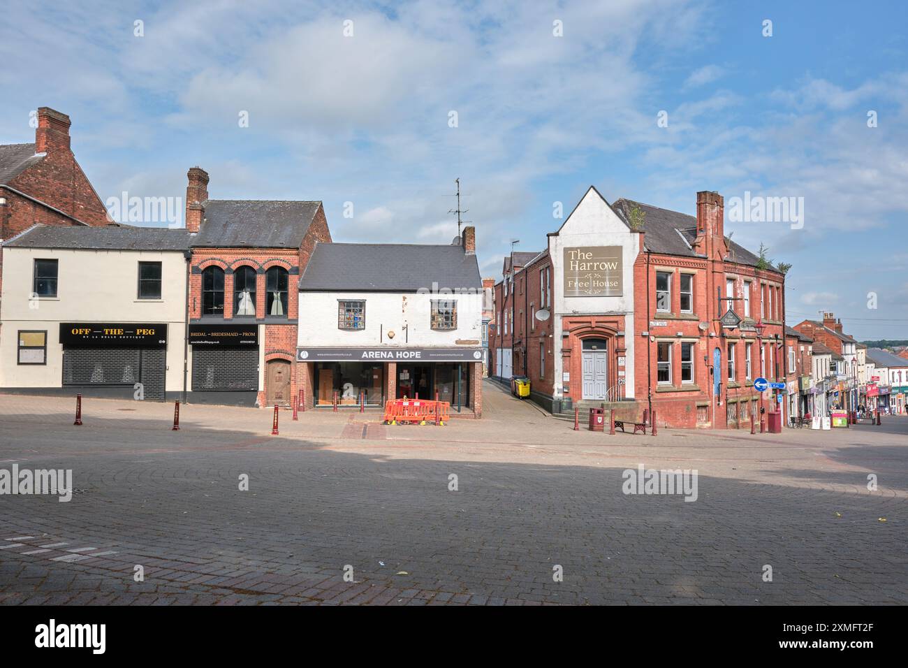 High street footfall decline hi-res stock photography and images - Alamy