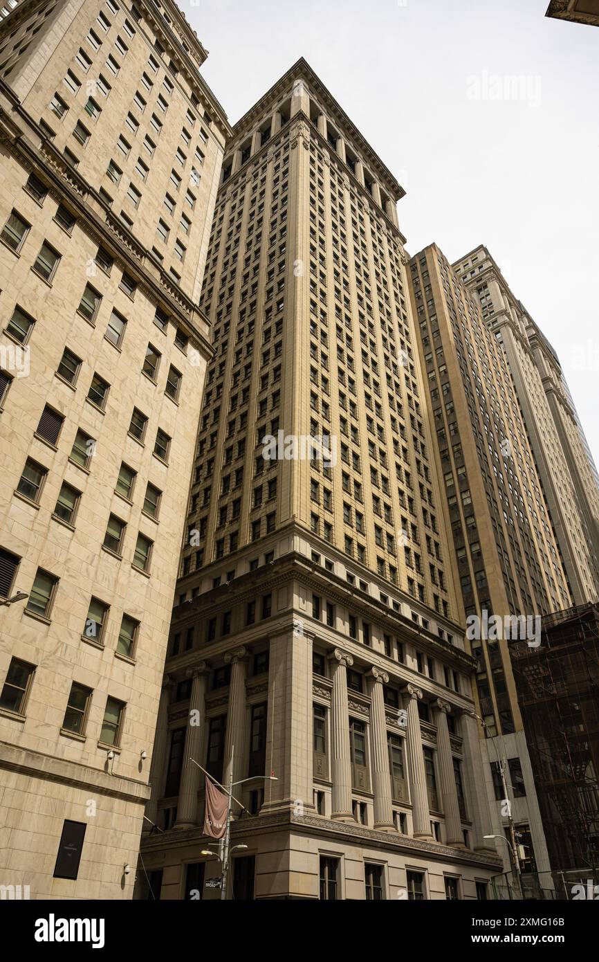 120 wall street building manhattan hi-res stock photography and images ...
