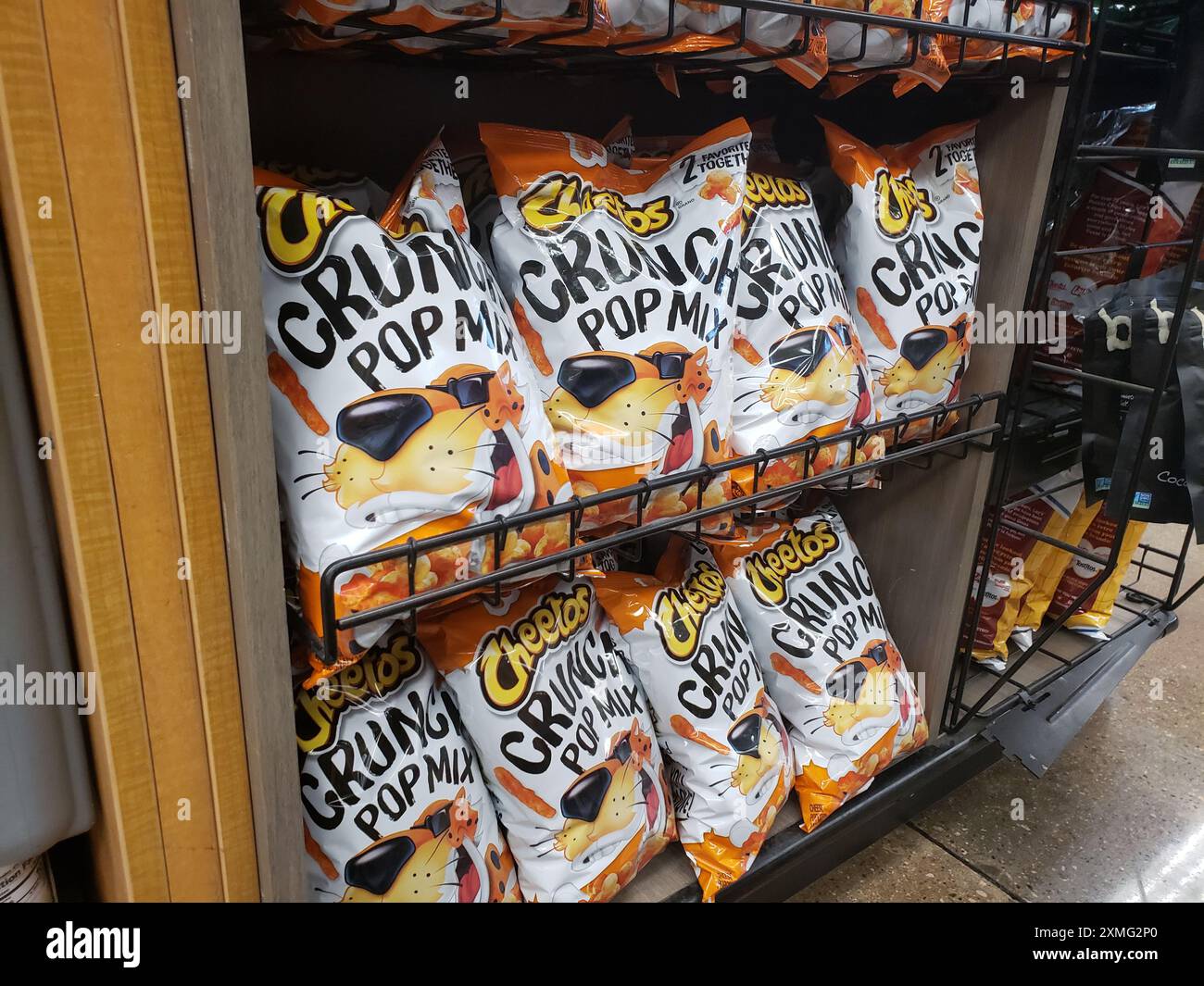 Hot cheetos hi-res stock photography and images - Alamy