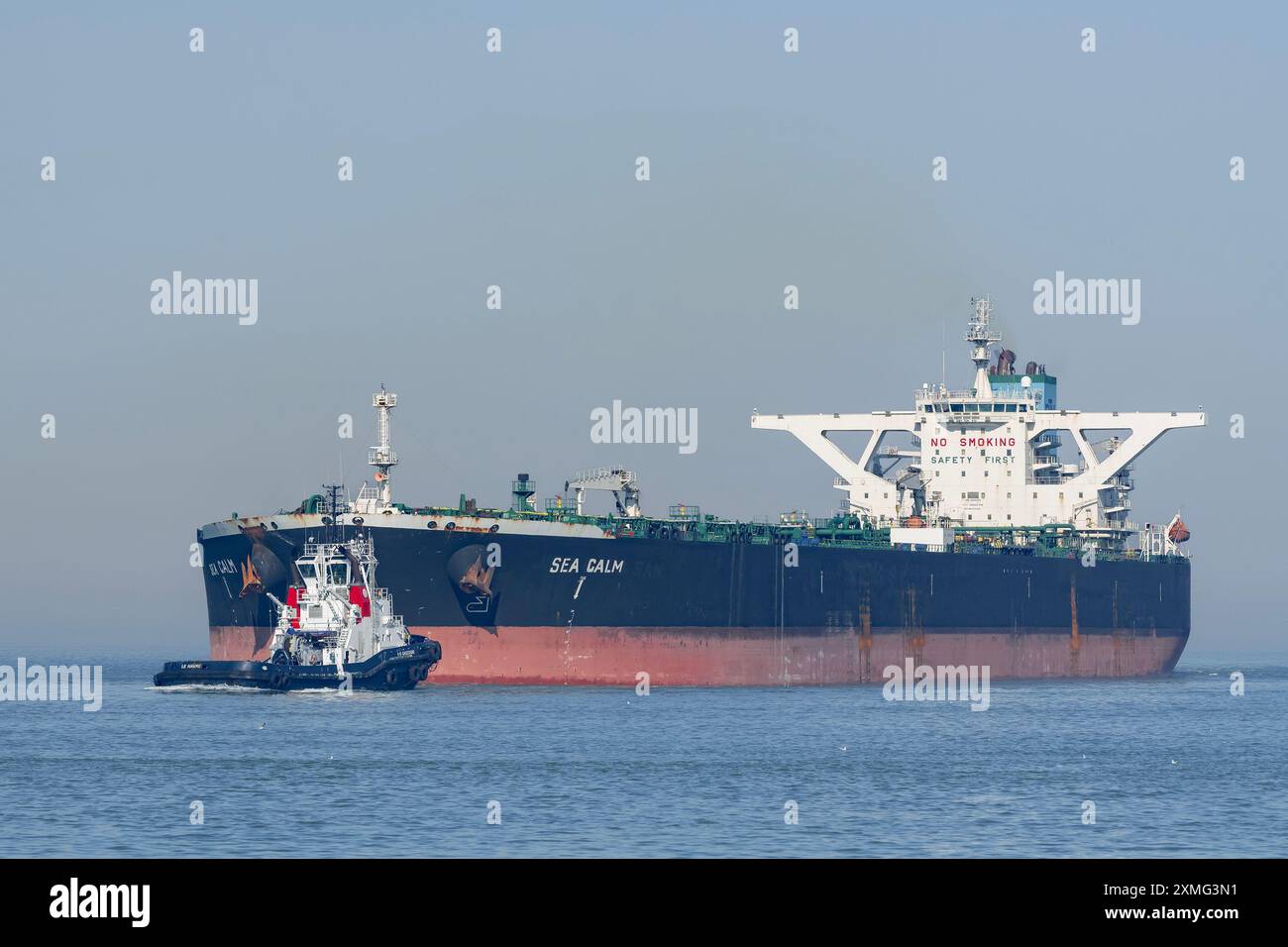 Crude oil carrier vessel hi-res stock photography and images - Alamy