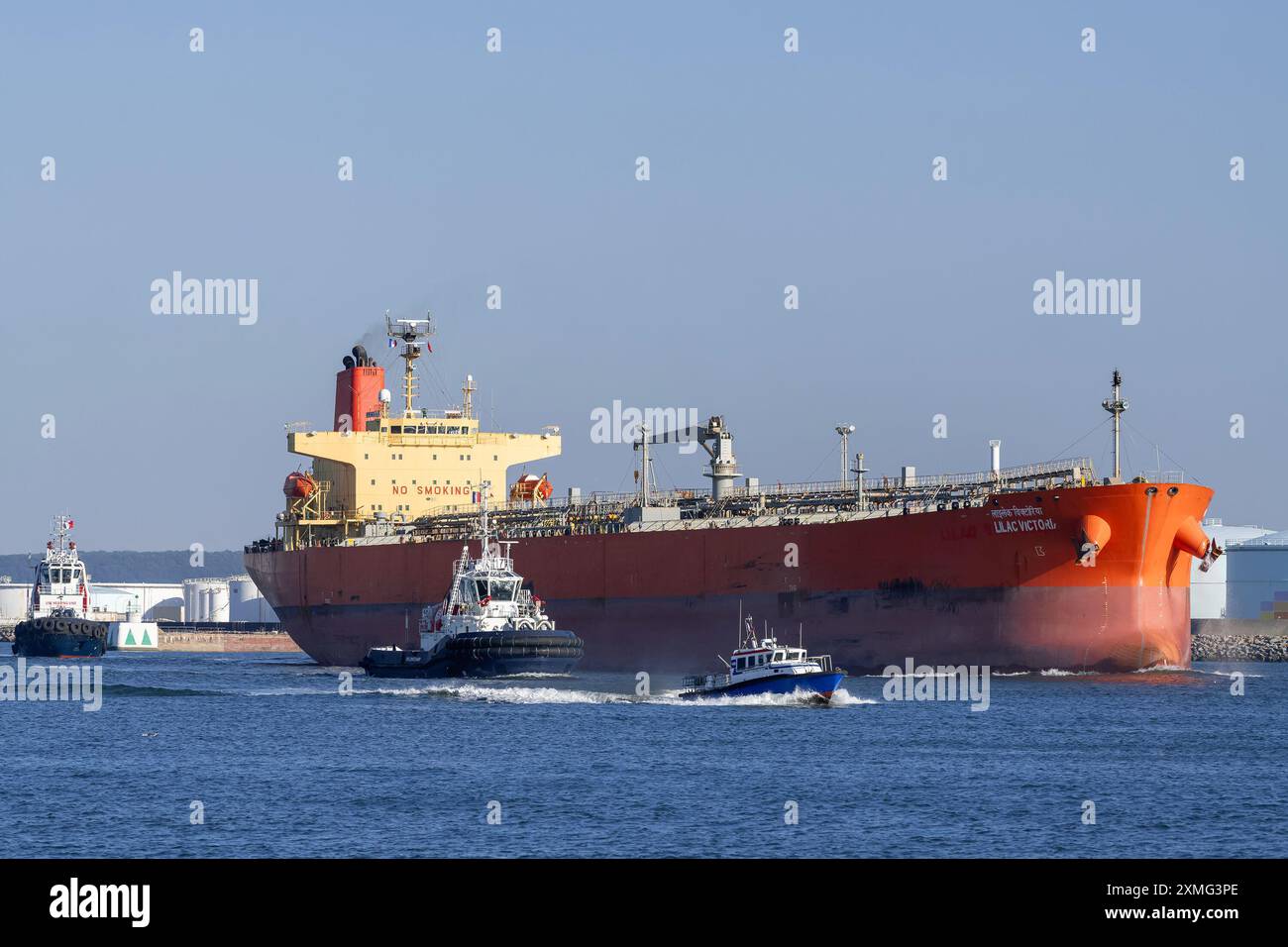 Tanker boat hi-res stock photography and images - Alamy
