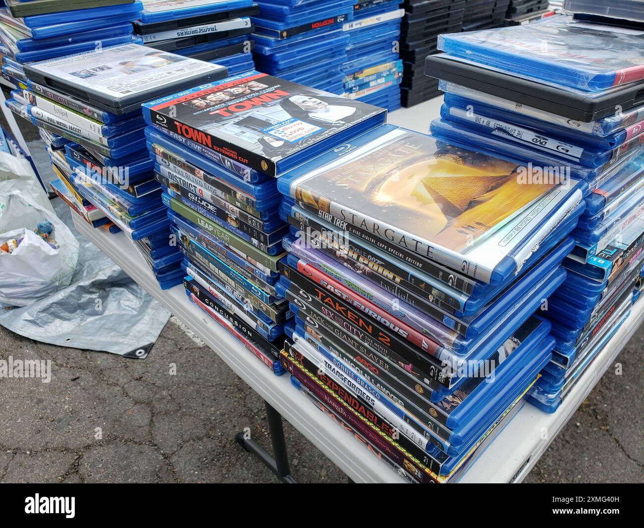 Sequel dvds hi-res stock photography and images - Alamy