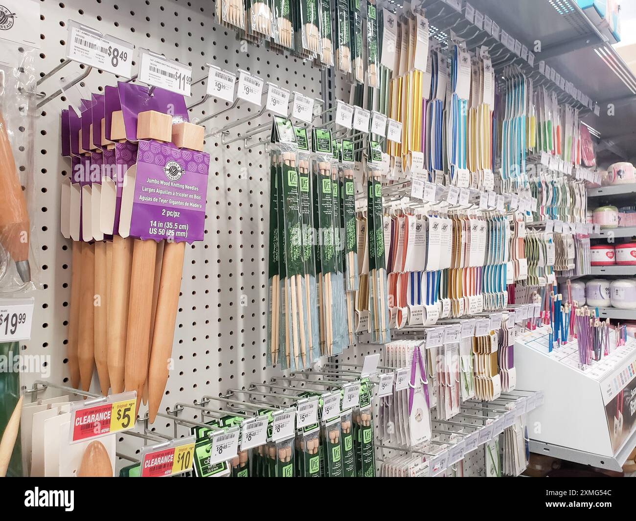 Store needles hi-res stock photography and images - Alamy
