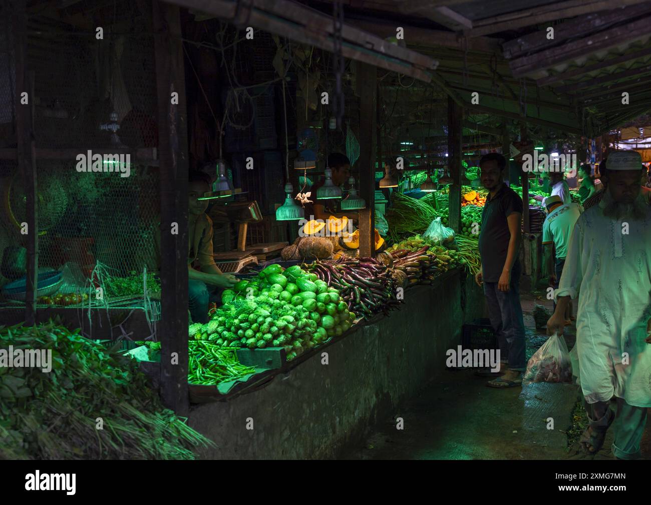 Vegetables and fruits morning market, Dhaka Division, Dhaka, Bangladesh Stock Photo - Alamy