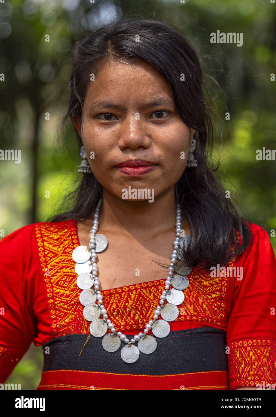 Chakma woman hi-res stock photography and images - Alamy