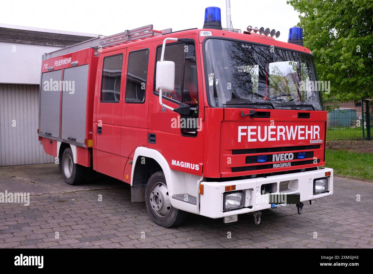 Feuerwehr-Blaulicht Feuerwehr in verschiedenen Bildern und Aktionen in ...
